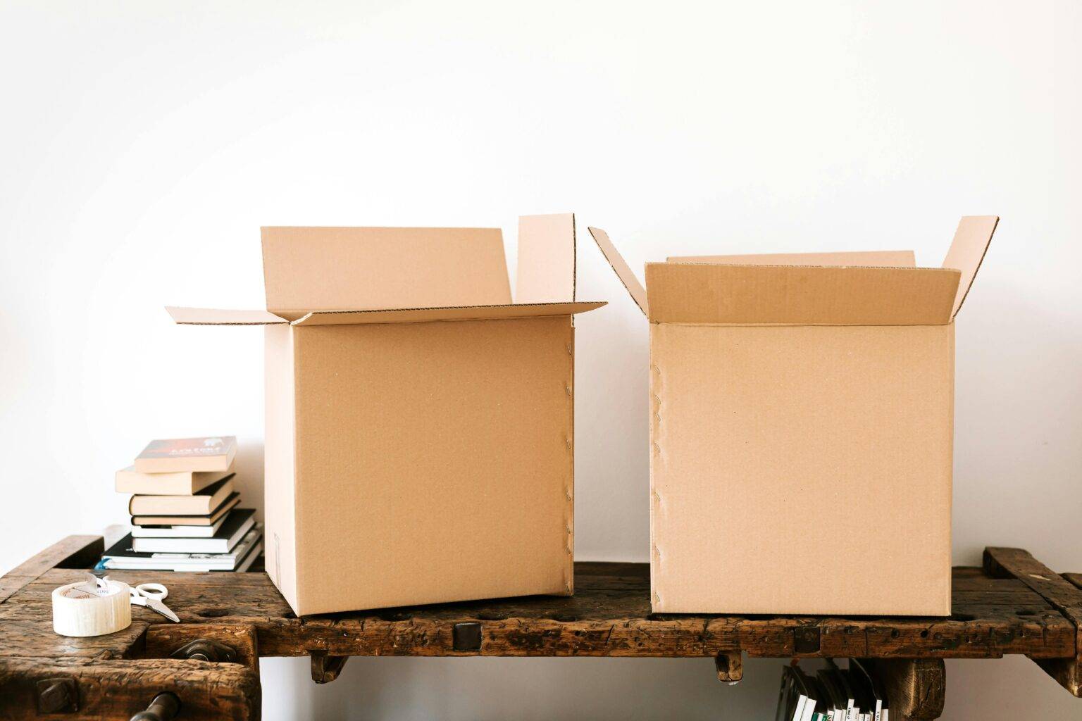 Decluttering for the Hot Mess Express: Fun & Easy Hacks to Tidy Up Fast